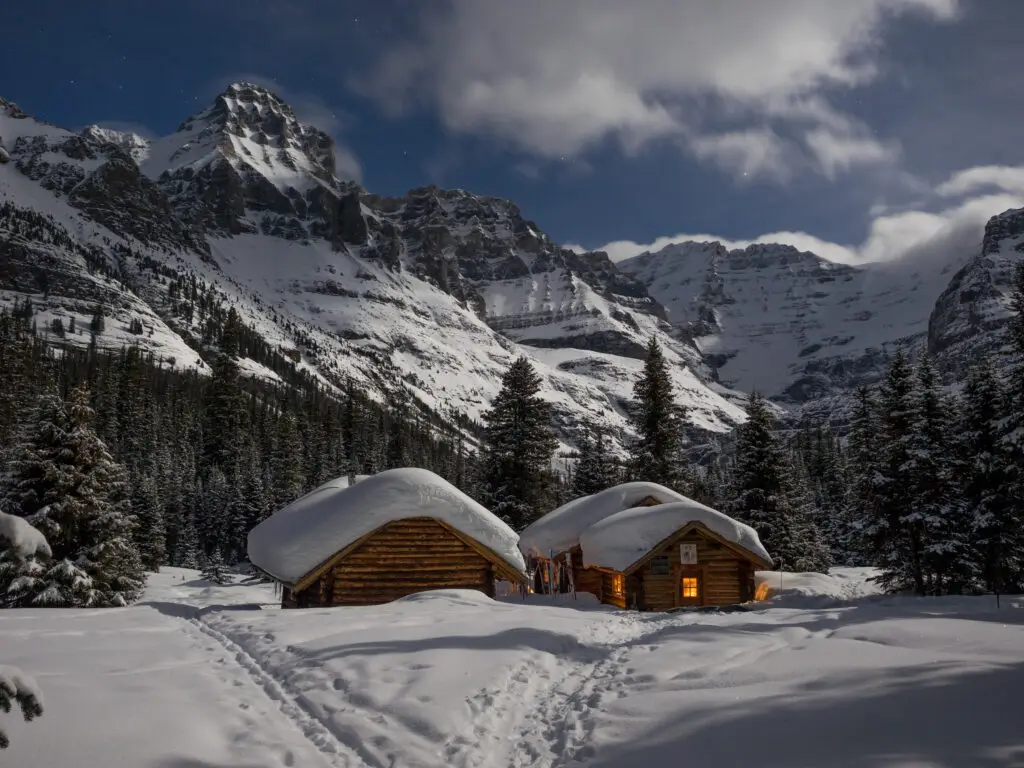 Huts - Alpine Club of Canada