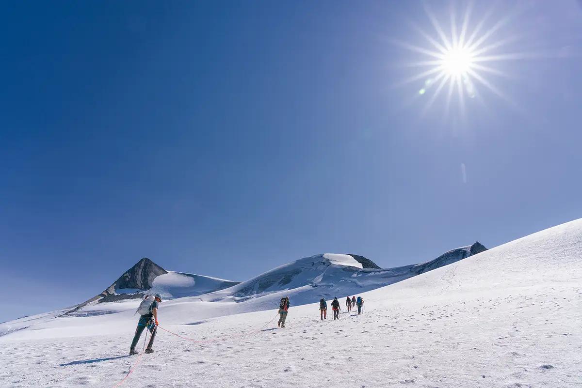 2024 GMC Photo Contest - Alpine Club of Canada